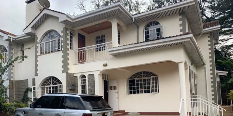 Size 8 biography, age, family, husband, children, education, career ...